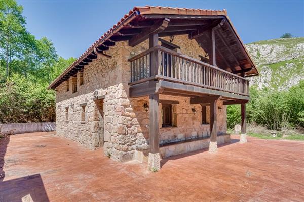 Casa Estella De Merilla (Ref : ES-39728-01) in Cantabrian, Spain ...