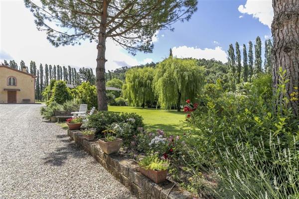 Casa Rossa 8 Pax (Ref : IT-56020-22) in Tuscany, Italy - cottage ...